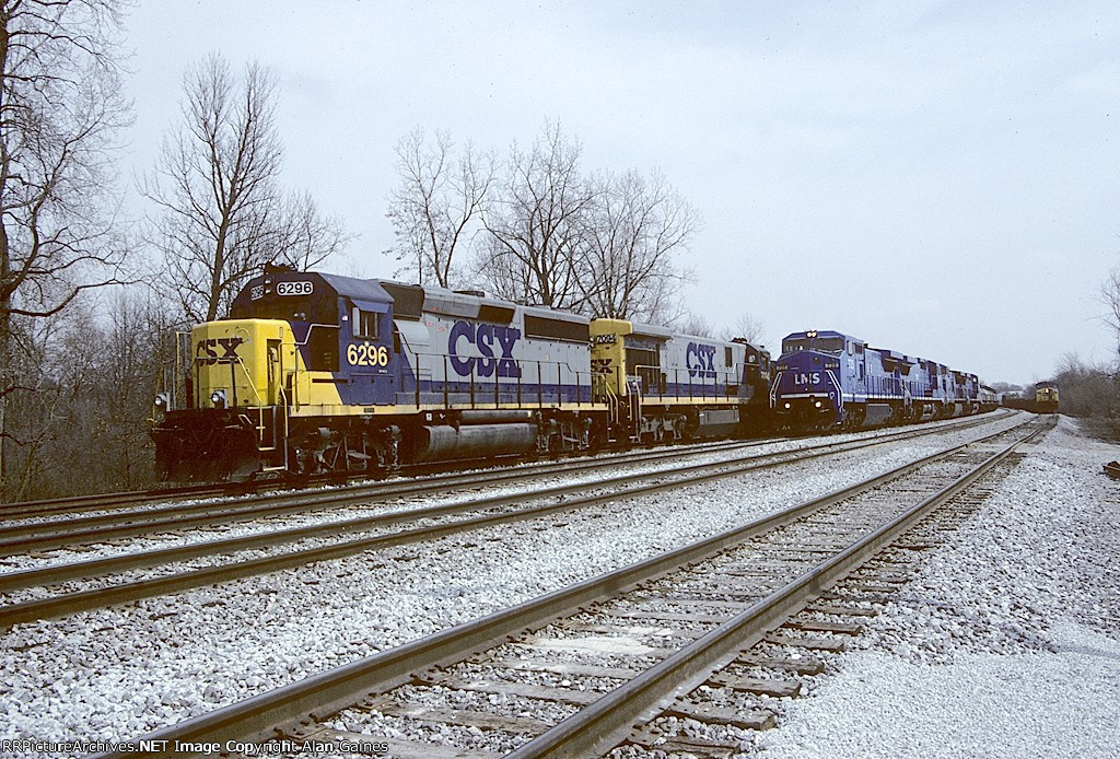 CSX GP40-2 6296